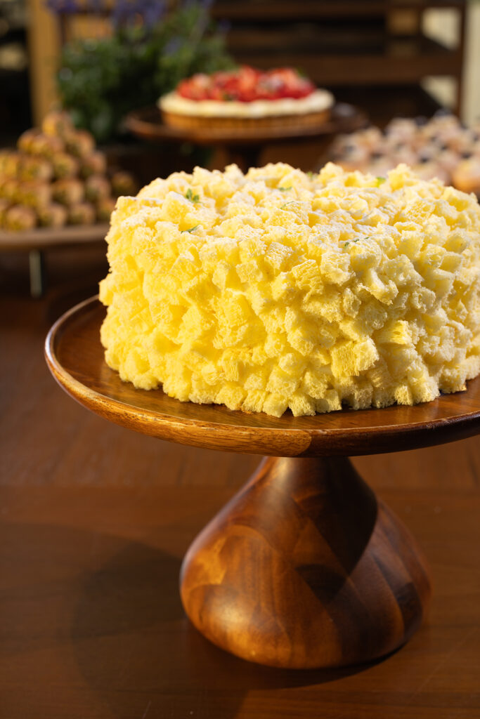 【麗晶酒店自助餐優惠】香港麗晶酒店港畔餐廳最新自助餐 意大利主題美食｜任食龍蝦、鱈場蟹腳 - Flyday.hk 麗晶酒店自助餐