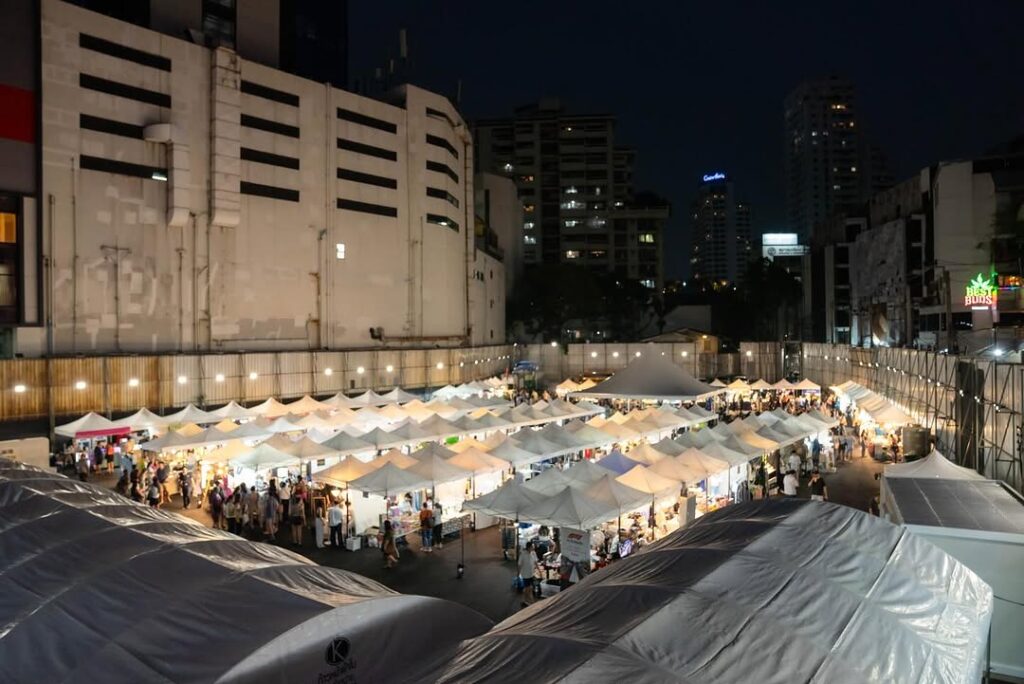 【曼谷夜市】泰國曼谷最新SW1 Market夜市｜鄰近Asok站、專售平價美食及文創小物 - Flyday.hk 全港最多機票優惠｜酒店套票 ...