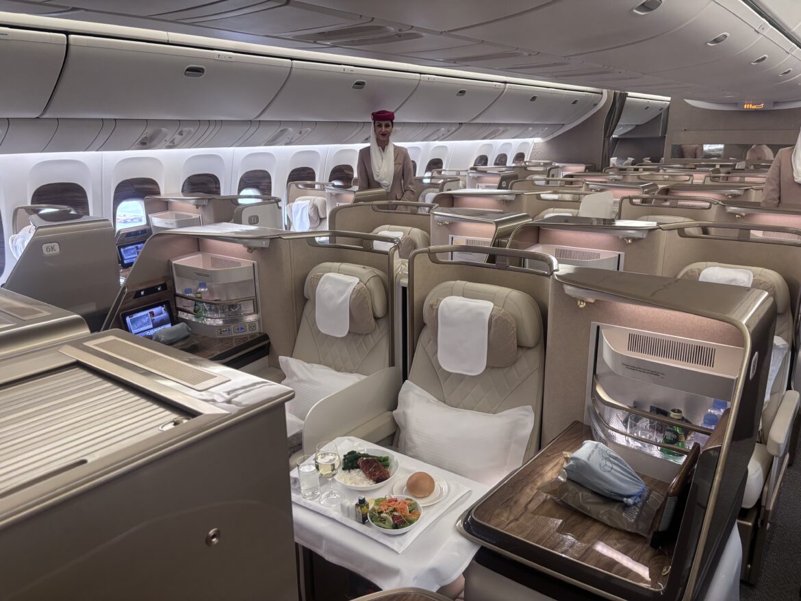 【阿聯酋航空】全新升級波音777客機！7月起正式登陸香港！全新尊尚經濟艙及機艙內艙！ - Flyday.hk 全港最多機票優惠｜酒店套票｜旅遊平價資訊